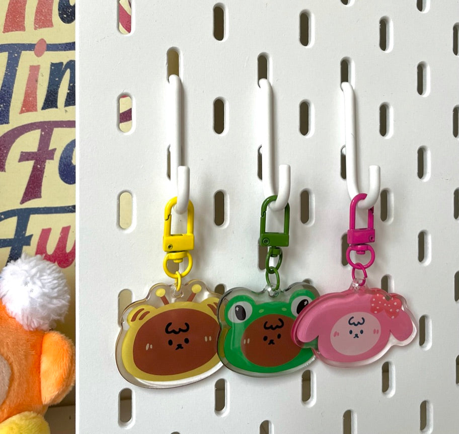Peacheyes cos bear keychains – Mr.Pen